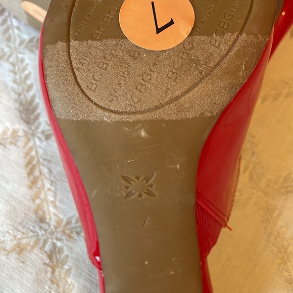 BCBGeneration | Shoes | Bcb Generation Healed Chain Mule Size 7 New ...